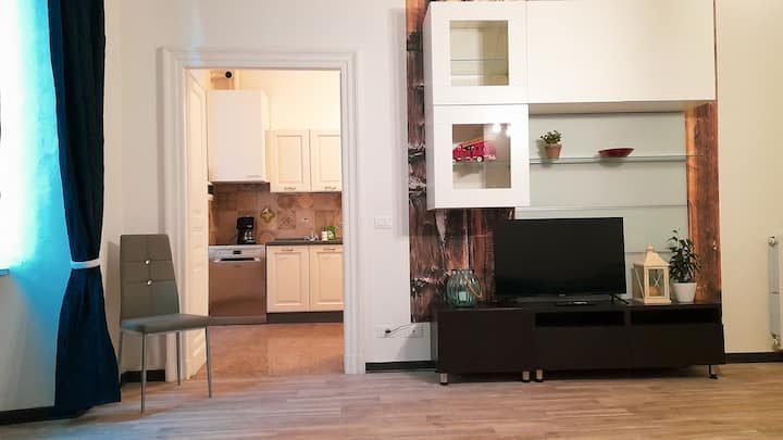 Beach Holiday Home, Central And Nicely Renovated - Imperia