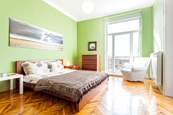 Kalemegdan, 3 Bedroom Apartment - Serbia