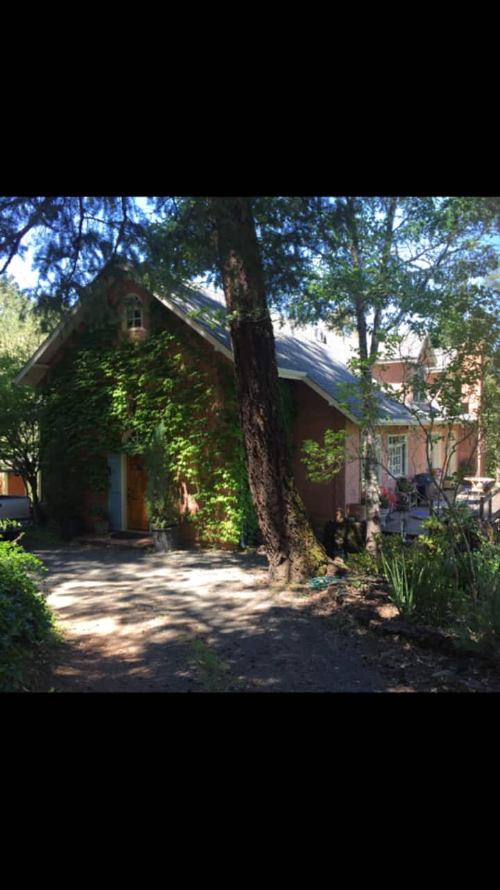 Wine Country Shangri~la ~~ Middle Earth - Calistoga, CA