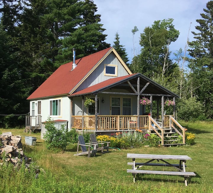 Blueberry Hill Cottage - Maine
