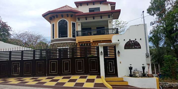Palacio De Maniacup Vacation House - Antipolo