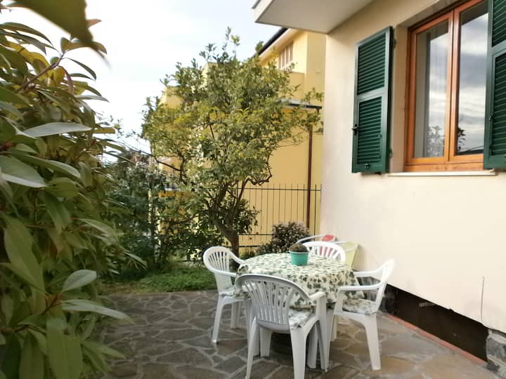 App103m Con Doppi Servizi, Giardino E Parcheggio - Levanto