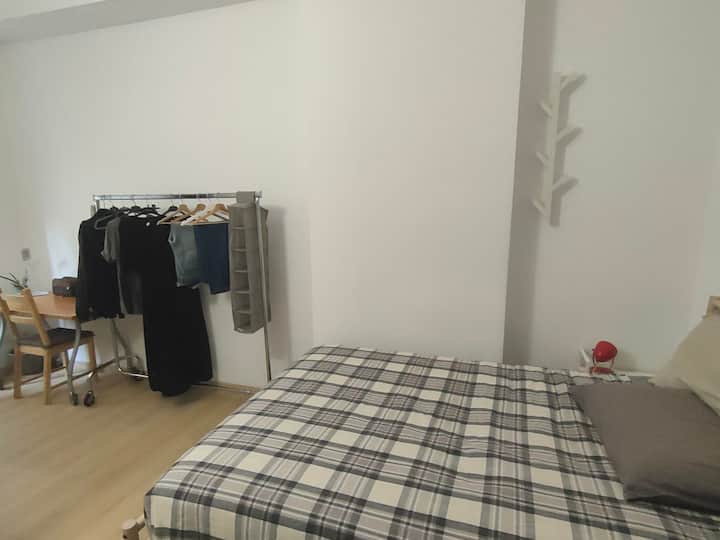 Cozy Bedroom With Private Bathroom In Milan Center - Mailand