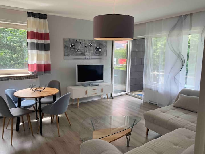 Moderne 2 Zimmer 60qm Stadtzentral Mit Balkon - Halver