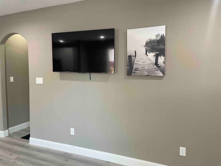 Cozy Modern Residence Dallas - Dallas, TX