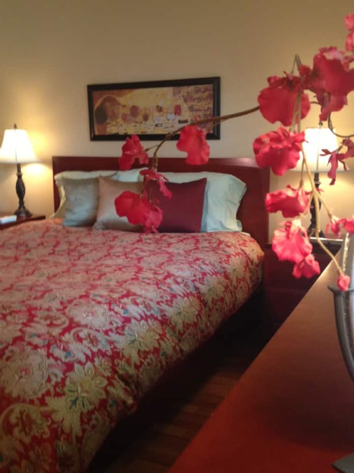 Downtown- Walk To Everything - Melbourne Beach, FL