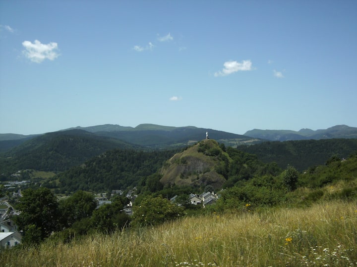 Gîte Pour 1 Ou 2 Ou 3 - Murat Cantal Auvergne - Murat