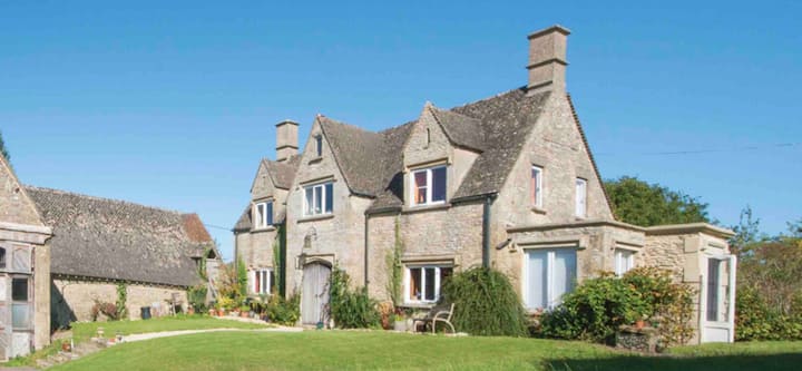 Spacious Cotswold farmhouse - Cottages for Rent in Great Rissington ...