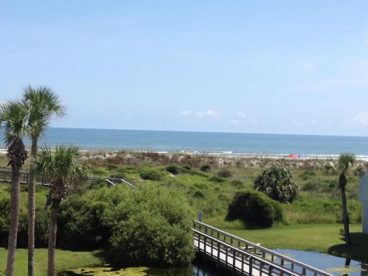 Beach View Condo Just Steps Away From The Beach! - St. Augustine Beach, FL