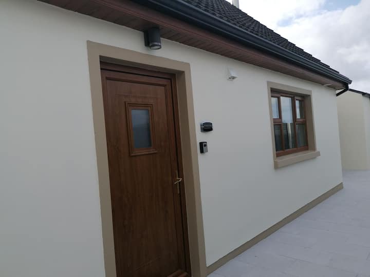 Beautiful 3 Bedroom Apartment - Mayo