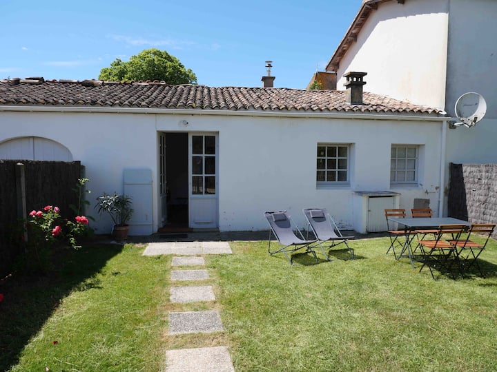 Maison Au Cœur De Meschers-sur-gironde Avec Jardin - Meschers-sur-Gironde