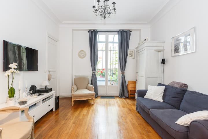 Bel Appartement Calme Avec Terrasse à Paris - Pigalle