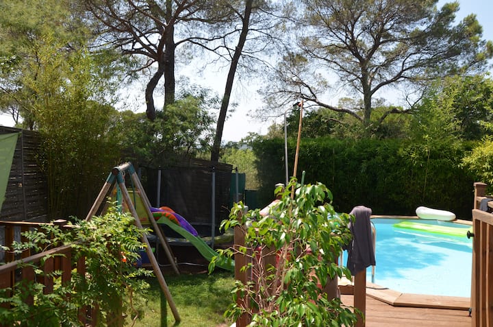 Villa Dans Une Pinède - Fréjus