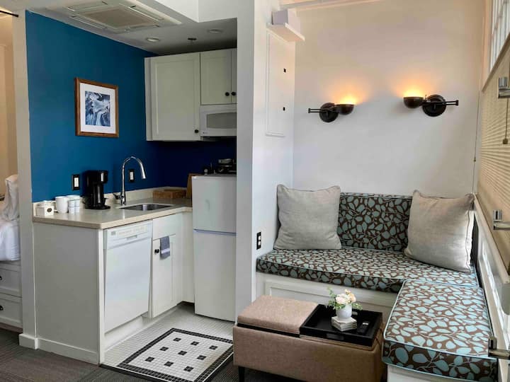 Downtown Microloft Near Many Shops/restaurants - Providence, RI