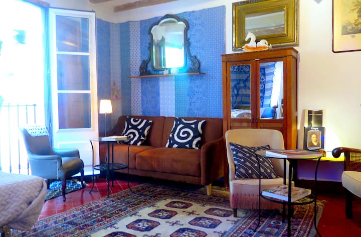 Barry Saint Bernard Room - Barcelona