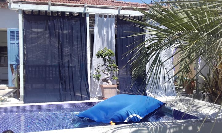 Toulon Studio 25m2  Dans Villa Avec Piscine - Toulon