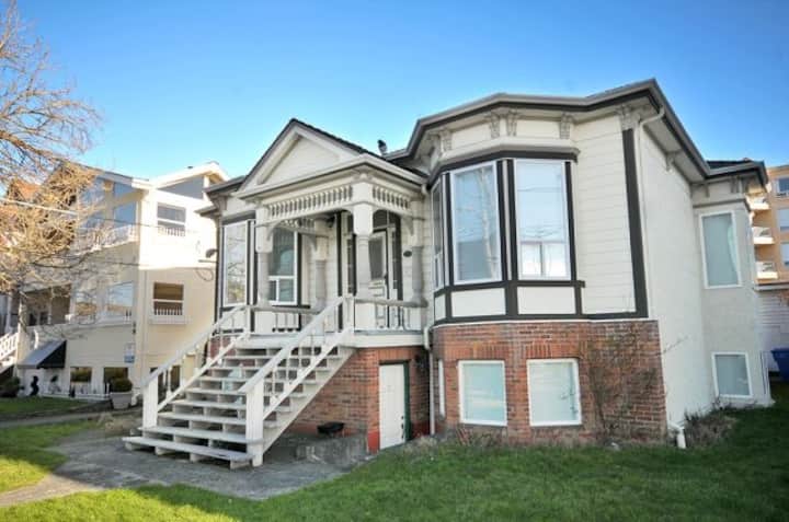 Oceanside Suite In James Bay #3 - Victoria