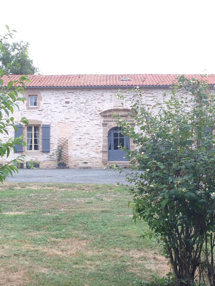 Chambre Et Sdb / Wc Privés Au Calme En Campagne. - Vendée