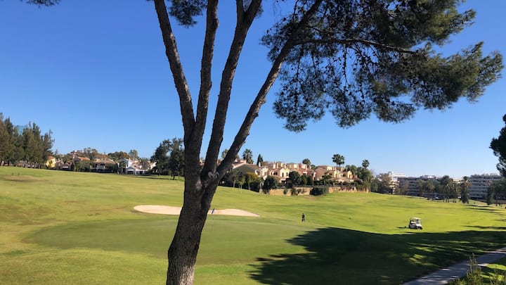 Casa En Primera Línea De Golf En Guadalmina Alta - Costa del Sol