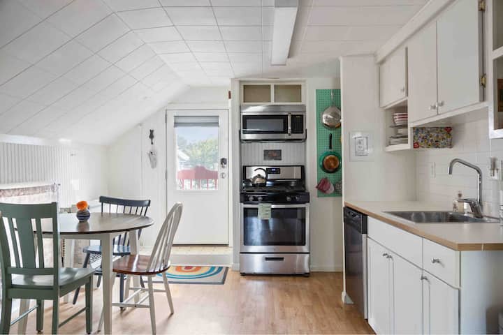 Old North End Charm/parking/walk To Downtown - Burlington, VT