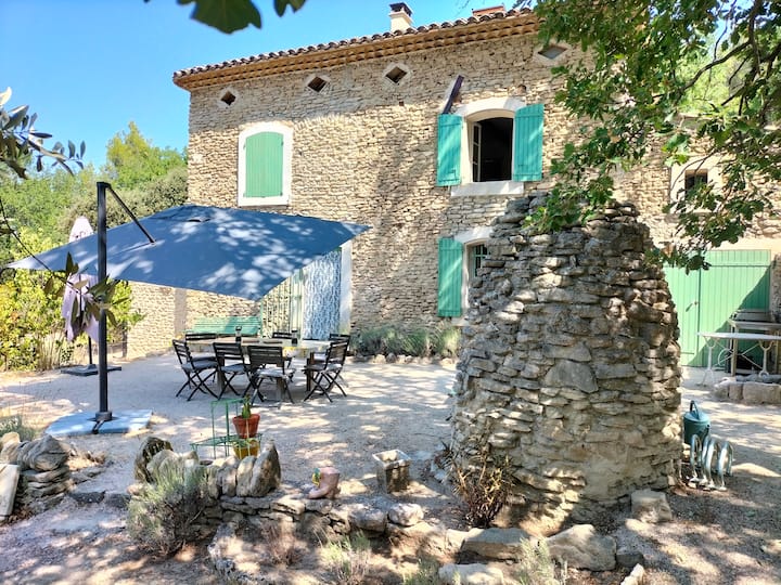 Isle Sur La Sorgue - Vaucluse