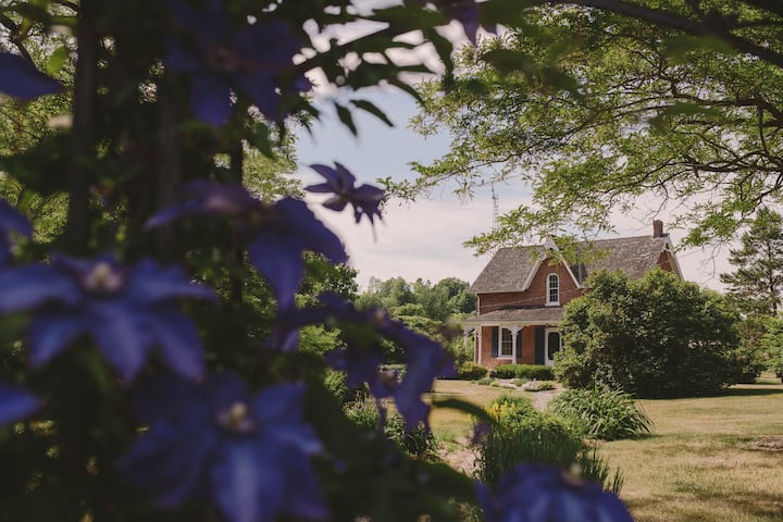 Cobblestone Farm Retreat - Port Hope