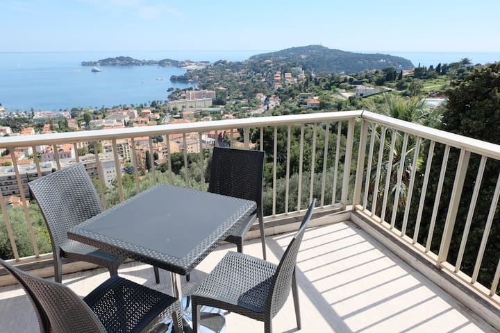 Beautiful Apartment In Villefranche (Sud-ouest) - Beaulieu-sur-Mer