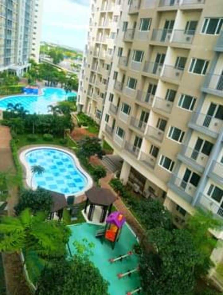 Your Home Away From Home - Las Piñas