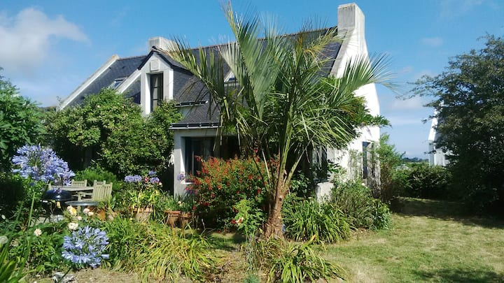 Grande Maison Classée 4* (2024) Très Beau Jardin - Bangor, France