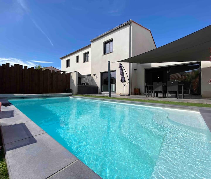 Villa Avec Piscine à 10 Min De La Mer - ペルピニャン