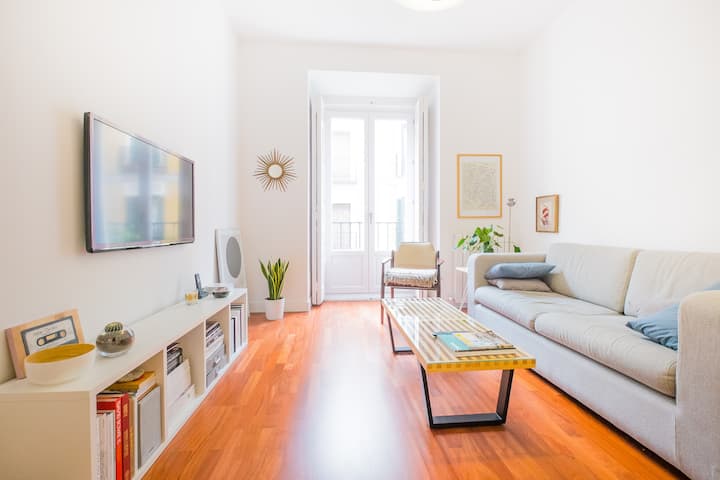 Appartment In Malasaña - Madrid