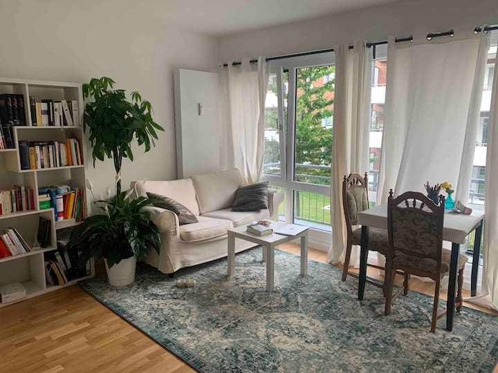 Schöne Einzimmerwohnung, Zentrale Lage, Sehr Ruhig - Hamburg