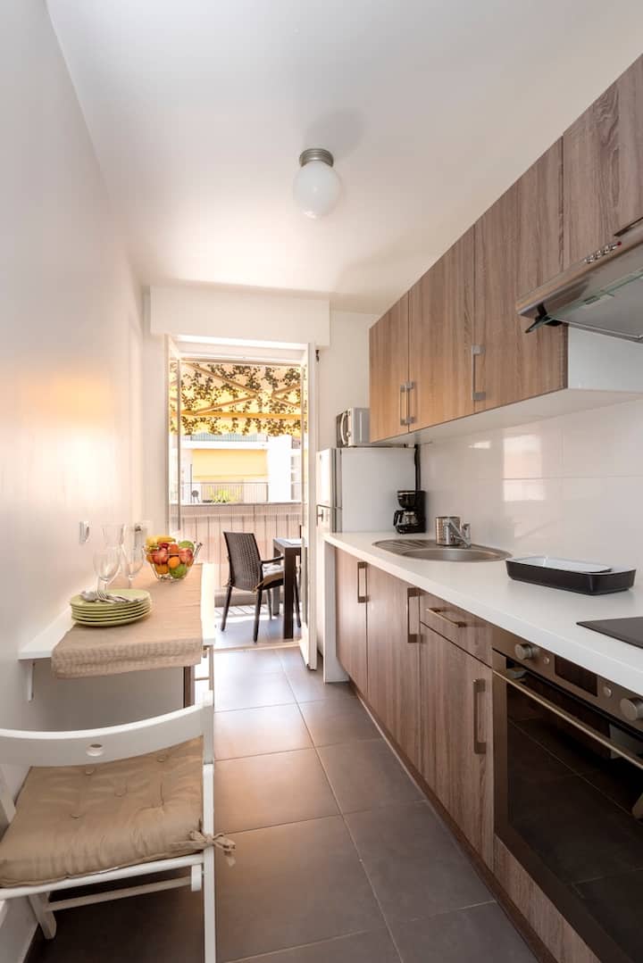 Appart Avec Terrasse, Au Calme, à 50m De La Mer - Nizza