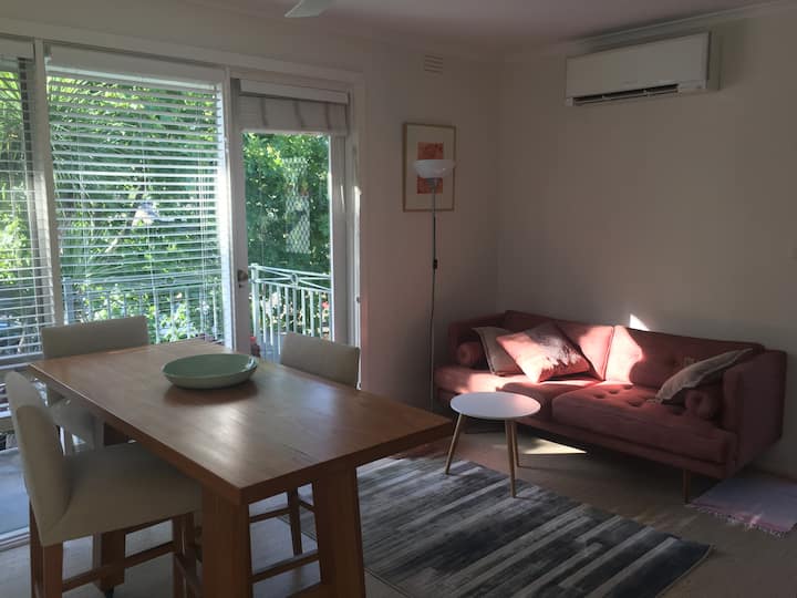 Carlton Peaceful Pad - Rod Laver Arena
