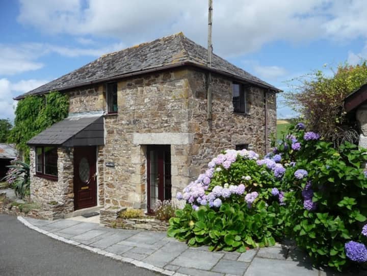 Beautiful 4 Bedroom Beamed Cottage Newquay For 6 - Padstow
