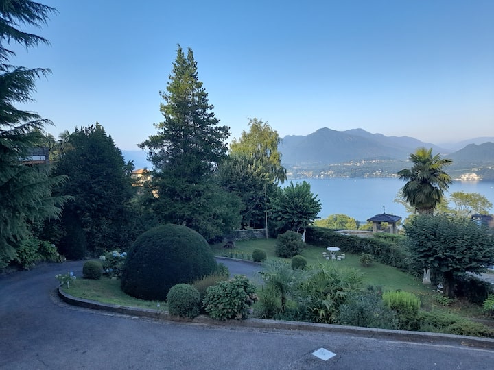 Relax A Stresa. . .  Con Vista Sul Lago Maggiore. - Stresa