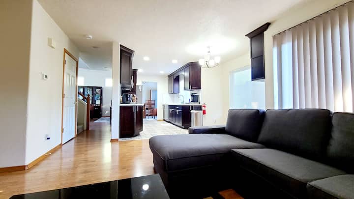 Spacious & Conveniently Located - Beaverton, OR