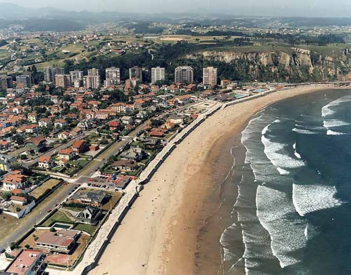 Piso En Urbanización A 5 Minutos De La Playa. - Asturias