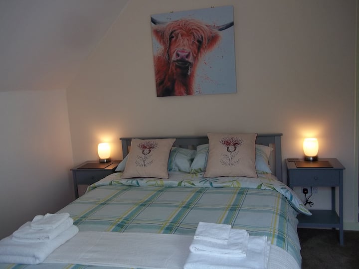 Woodland. King-size Double In A Biker Friendly B&b - Lairg