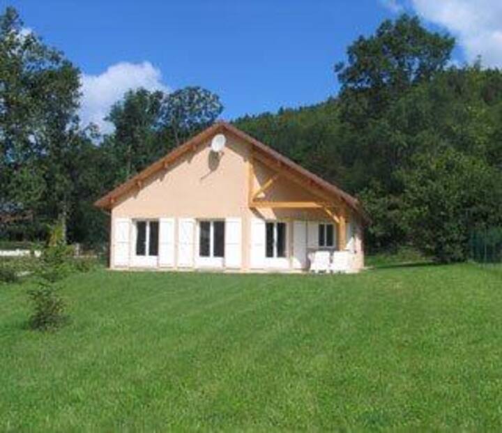 Gîte Les 4 Saisons - Intérieur Bois - 80m² - N°1 - Lac de Chalain