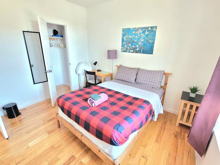 Cozy Room Minutes From Manhattan - Manhattan, NY