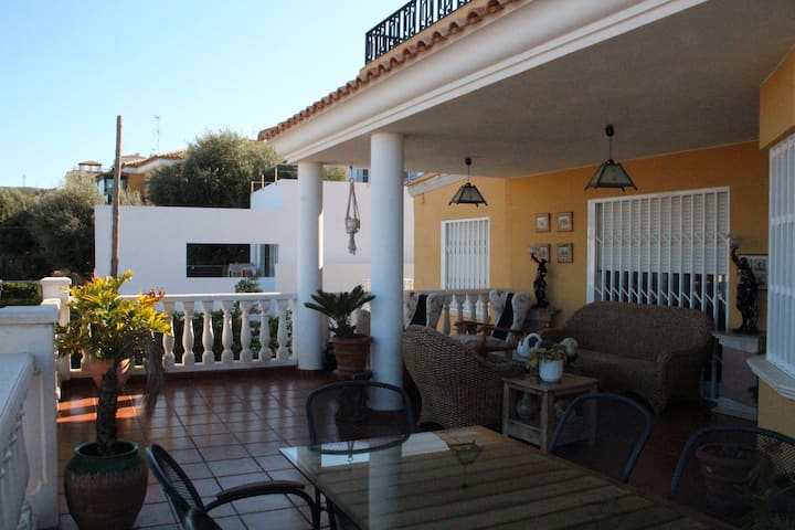 Chalet Individual Con Piscina - 