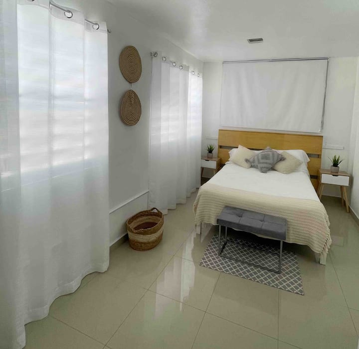 Cozy Apartment Close To Everything - San Juan