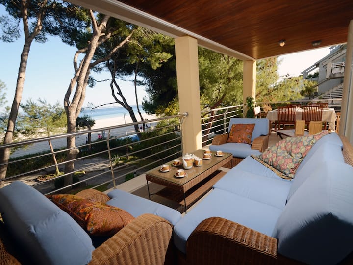 Minervas Dream Attic With Sea View-for Long Stays - Alcudia