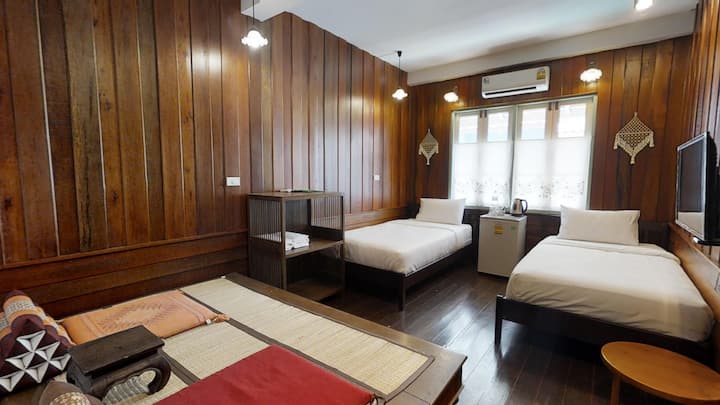 Twin Room For 4; Khaosan/old Town; Breakfast&wifi - Bangkok