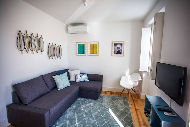 Traditional Duplex Flat With Terrace - Flat 2 - Lizbona