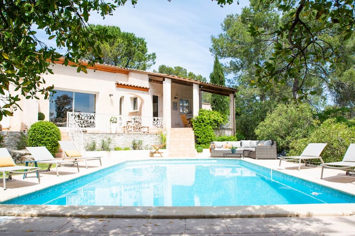 Villa Verveine - Stylish Languedoc Villa With Pool - Montpellier