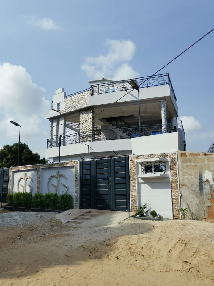 Résidence G&g (T2), Carrefour Tankpè, Ab-calavi - Benin