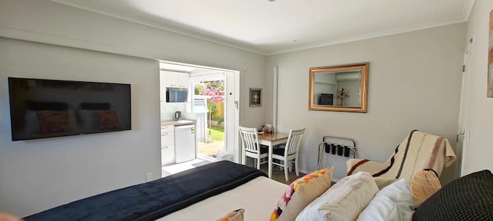 Secret Garden Guest Suite (Twin Beds Or Superking) - Tauranga