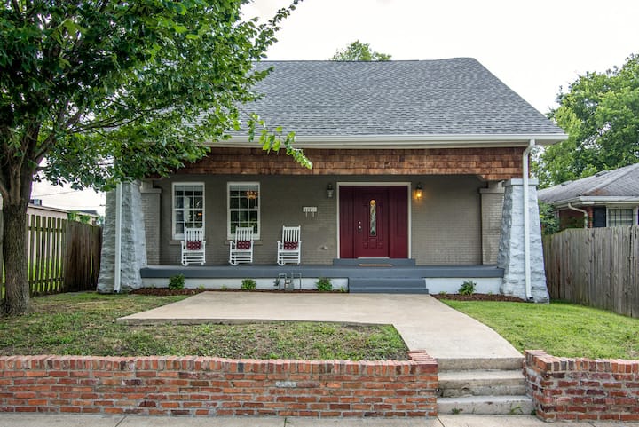 Large Remodeled Home Close To Downtown! - Nashville, TN